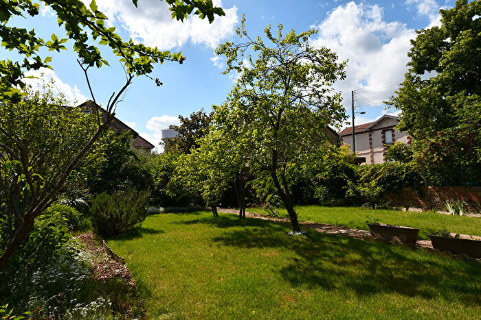 Maison 6 pièces à vendre à Chatou, Ouest
