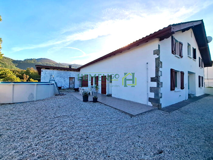 Maison 8 pièces à Lecumberry, à vendre