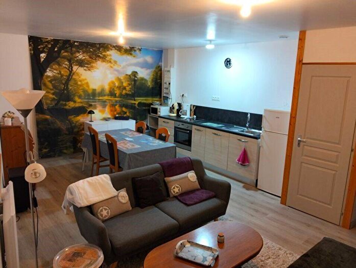 Appartement à louer - Isches - 2 pièces - 1 chambre