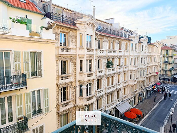 Appartement à vendre - Nice, Carré dor - 2 pièces - 1 chambre