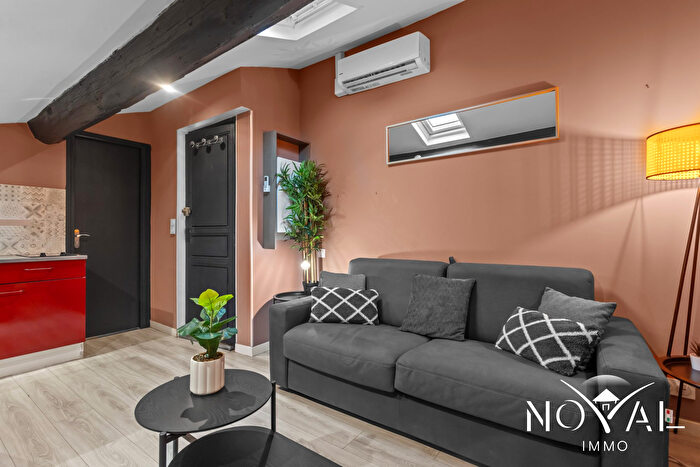 Appartement à louer - Cannes, Prado, République - 1 pièce