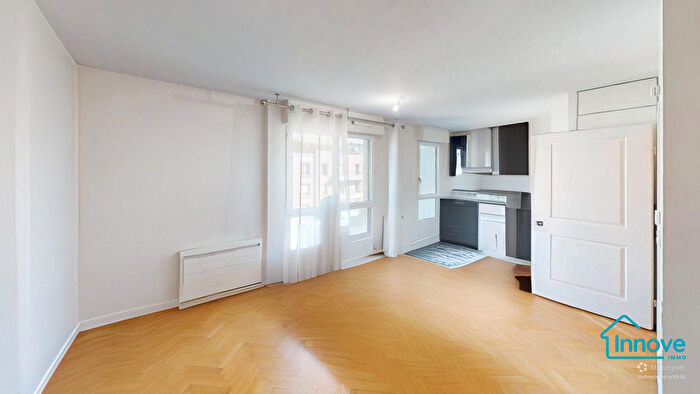 Appartement 1 pièce à Issy-les-Moulineaux, Les Iles, La Ferme, à vendre