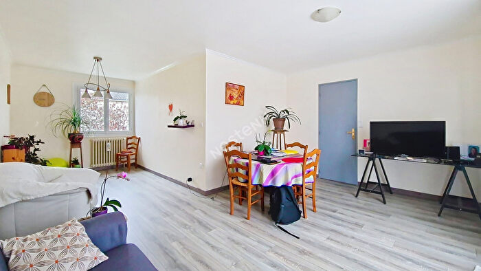 Maison à vendre - Poitiers, Ouest - 5 pièces - 4 chambres