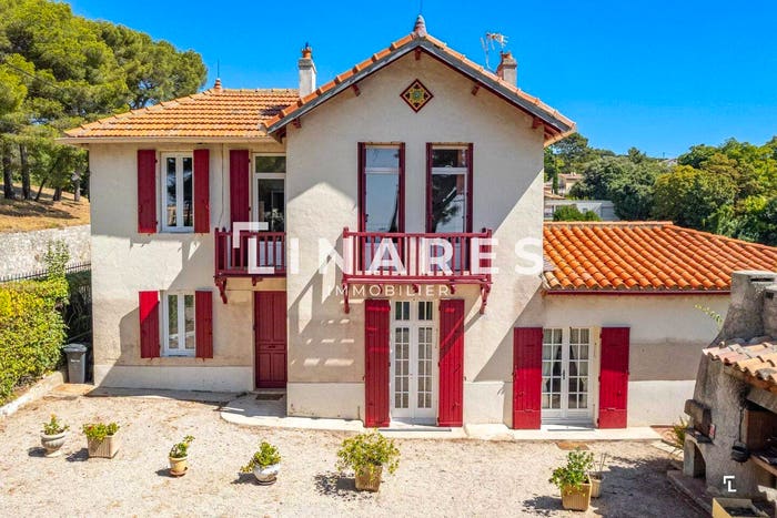 Saint Louis, Marseille 15ème arrondissement - Maison 7 pièces à louer