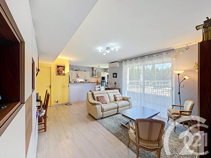 Cavaillon, Basses Ferrailles, Jas, Hautes Ferrailles : Appartement 4 pièces à vendre