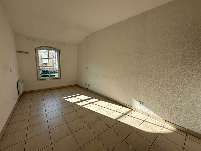 Appartement à louer - Bordeaux - 3 pièces - 2 chambres