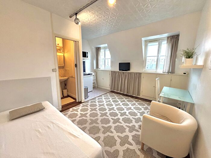 Appartement à vendre - Paris e , Champerret, Berthier - 2 pièces - 1 chambre