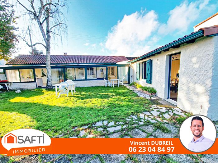 Maison à vendre - Saint-Sébastien-sur-Loire, Est - 5 pièces - 3 chambres