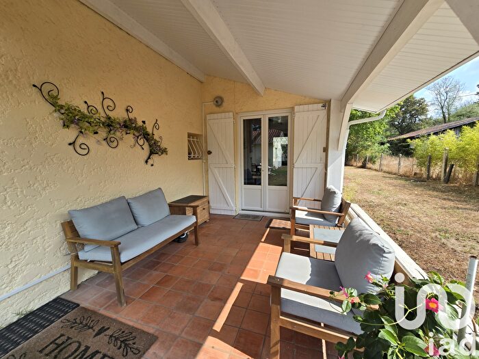 Maison à vendre - Salles - 5 pièces - 3 chambres