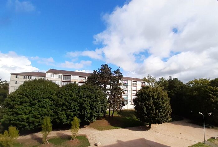 Appartement à louer - Héricourt - 5 pièces - 4 chambres