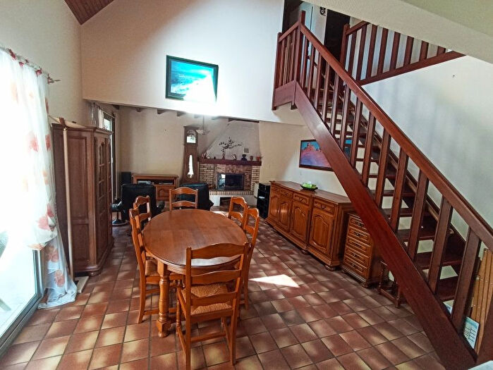 Maison 6 pièces à Saint-Lyphard, à vendre