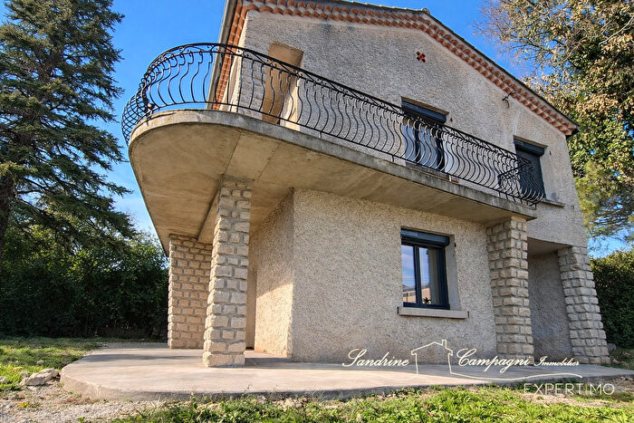 Carpentras, Nord : Maison 6 pièces à vendre