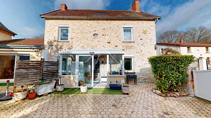 Maison à vendre - Gannat - 12 pièces - 4 chambres