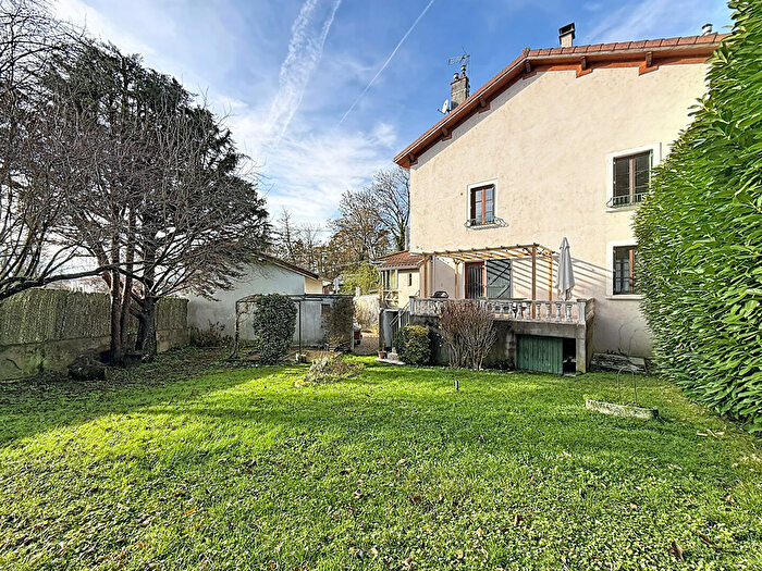 Maison à vendre - Villieu-Loyes-Mollon - 5 pièces - 4 chambres