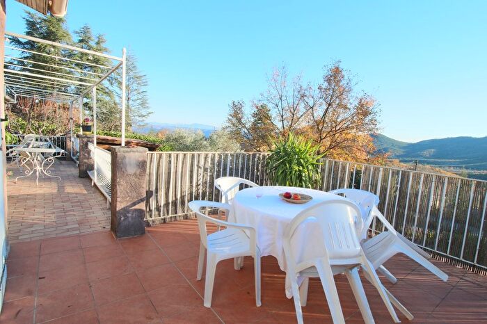 Maison à vendre - Mallefougasse, Mallefougasse-Augès - 6 pièces - 3 chambres