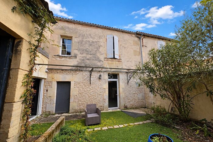 Maison à vendre - Cognac, Champ de Foire - 6 pièces - 4 chambres