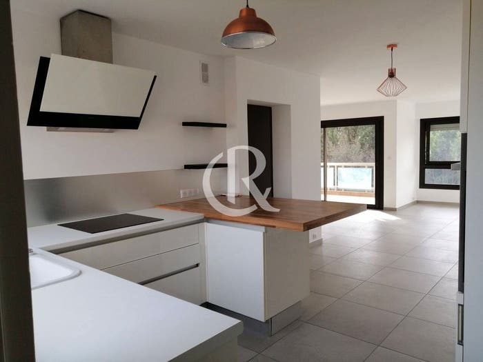 Appartement 4 pièces à Hyères, à louer