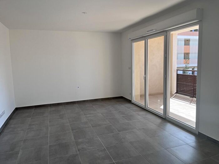 Saint-Martin-de-Crau - Appartement 3 pièces à louer