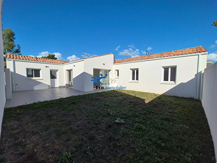 Maison 5 pièces à Ferrières, à vendre