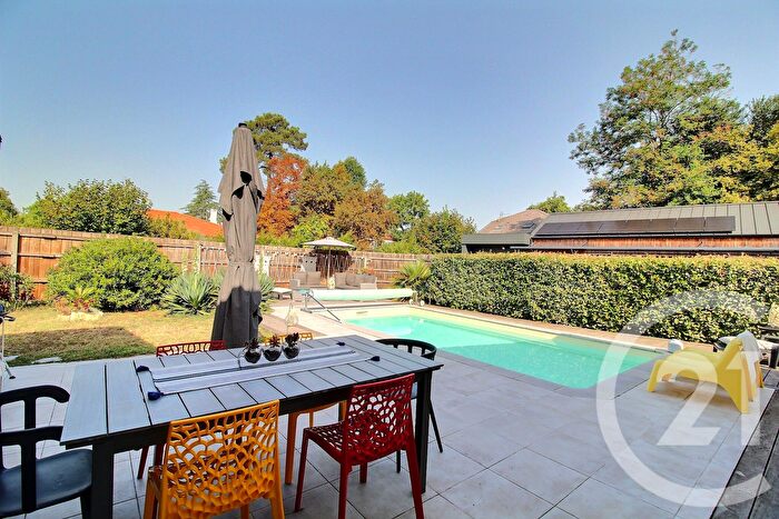 Maison à vendre - Pessac, CCLAPS, La Châtaigneraie - 7 pièces - 4 chambres