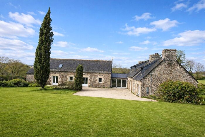 Maison à vendre - Plestin-les-Grèves - 8 pièces - 6 chambres