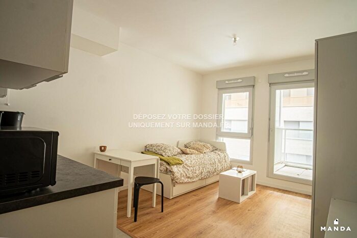 Appartement 1 pièce à louer - Reims, Courlancy, Porte de Paris, Bois dAmour