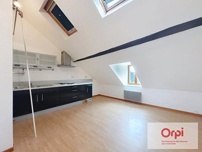 Appartement à louer - Ville Gozet, Montluçon - 1 pièce