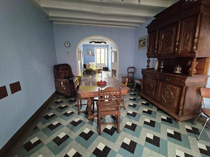 Maison à vendre - Saint-Civran - 4 pièces - 3 chambres