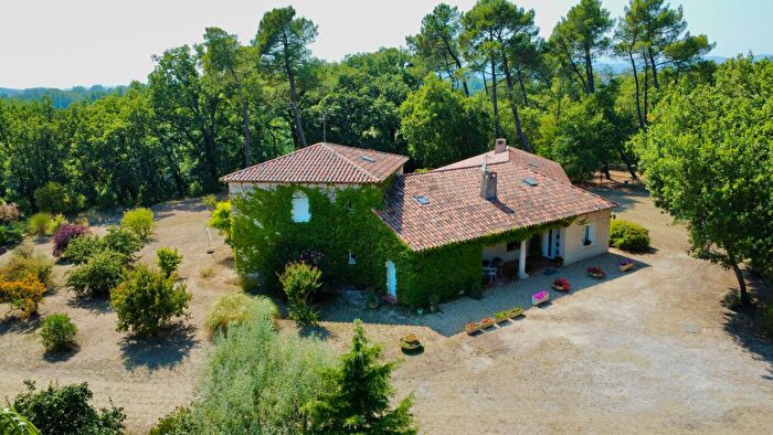 Maison à vendre - Ribaute-les-Tavernes - 8 pièces - 4 chambres