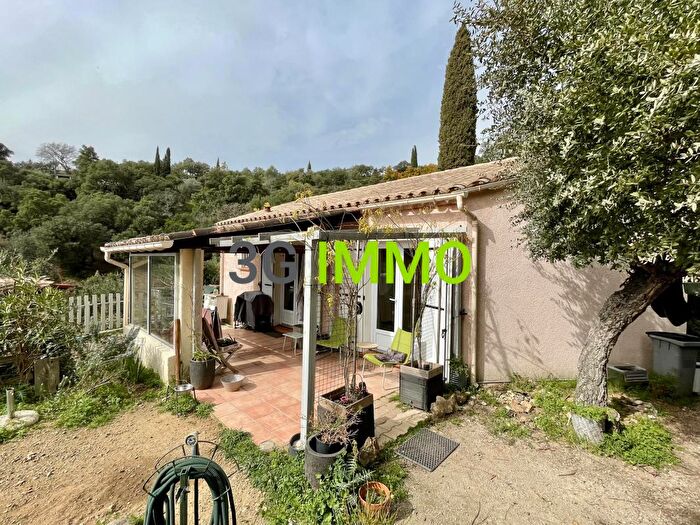 Maison à vendre - Le Muy - 3 pièces - 2 chambres