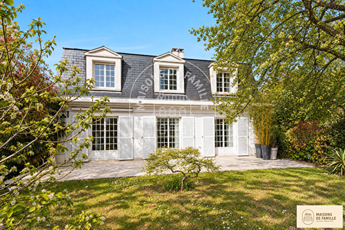 Maison 9 pièces à vendre - La Celle-Saint-Cloud, La Chataigneraie