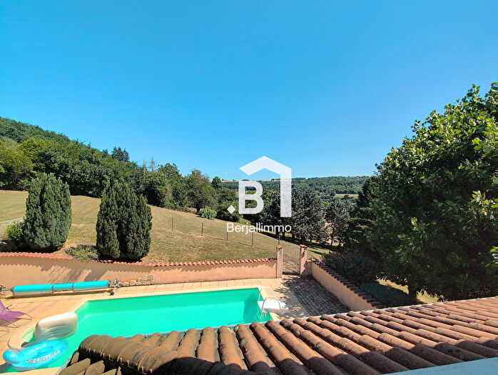 Maison à vendre - Charantonnay - 5 pièces - 4 chambres