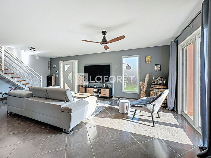 Maison à vendre - Saint-Étienne-sur-Chalaronne - 6 pièces - 4 chambres