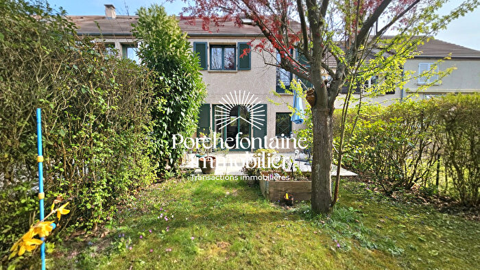 Maison à vendre - Buc - 5 pièces - 5 chambres