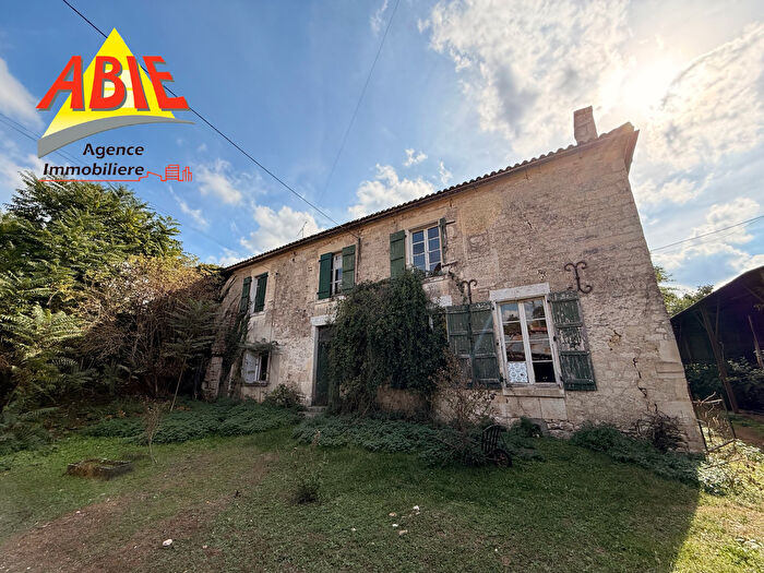 Fontenay-le-Comte, Chamiraud, Grissais, Le Gros Noyer - Maison 9 pièces à vendre