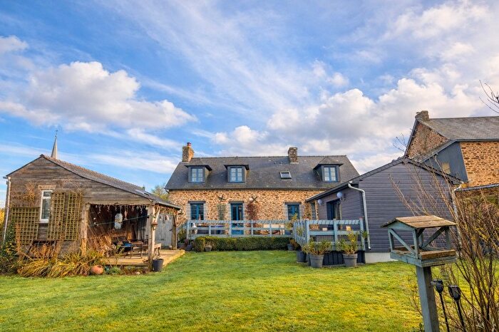 Maison à vendre - Saint-Aubin-Fosse-Louvain - 5 pièces - 3 chambres