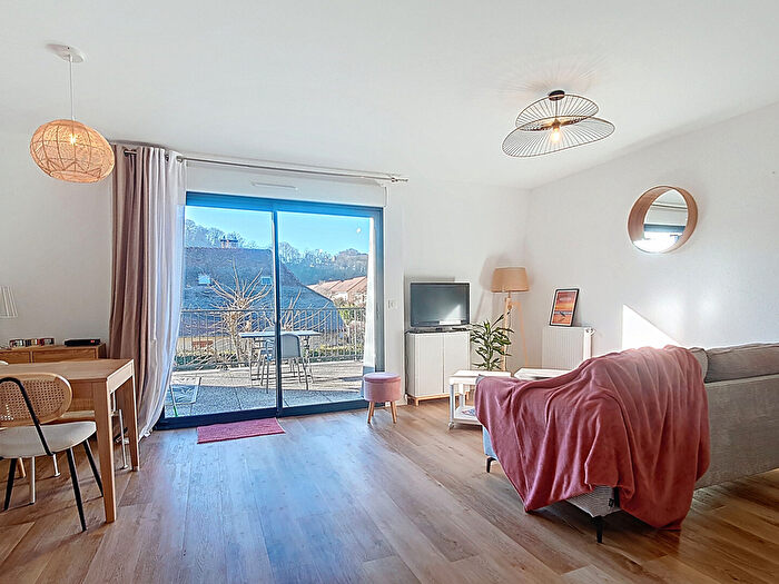 Appartement à louer - Gelos - 4 pièces - 3 chambres