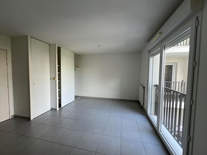 Appartement 1 pièce à louer à Nantes, Eraudière, La Marrière, Rond-point de Paris