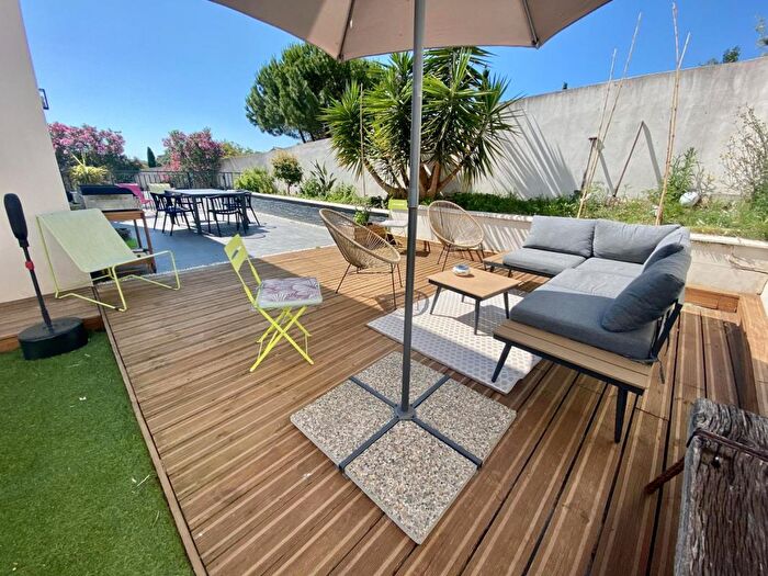 Maisons à vendre et appartements à louer - 1