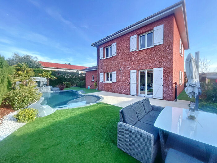 Maisons à vendre et appartements à louer - 1