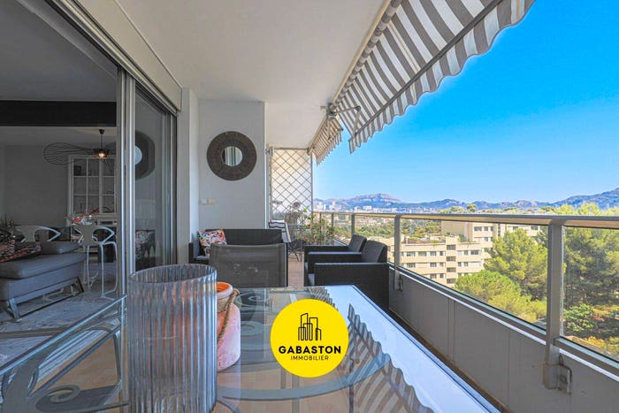 Périer, Marseille 8ème arrondissement - Appartement 3 pièces à louer
