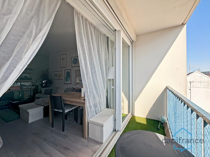 Dijon, Les Gènois : Appartement 2 pièces à vendre