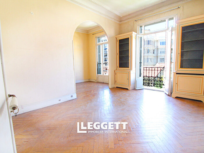 Appartement à vendre - Nice, Saint-Lambert, Bas-Cimiez - 3 pièces - 2 chambres