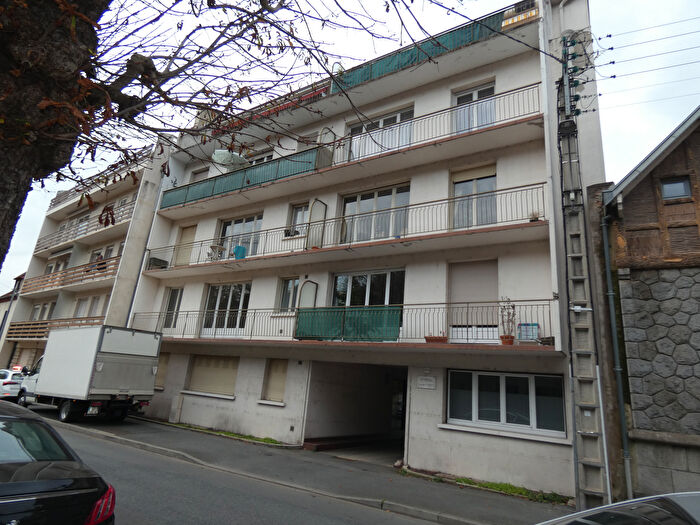 Appartement à vendre - Montluçon, Croix Blanche, Diénat - 2 pièces - 1 chambre