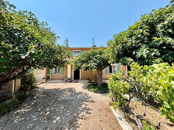 Maison 6 pièces à Sainte-Cécile-les-Vignes, à vendre