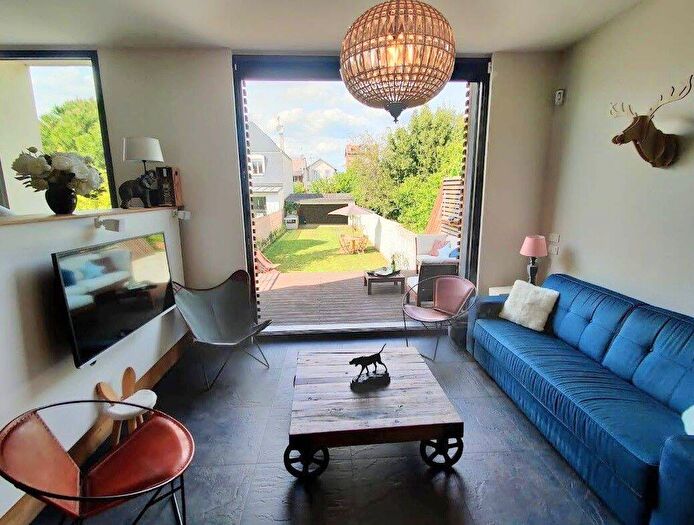 Maison 6 pièces à Agent Sarre-Centre-Les Vallées-La Garenne, Colombes, à louer