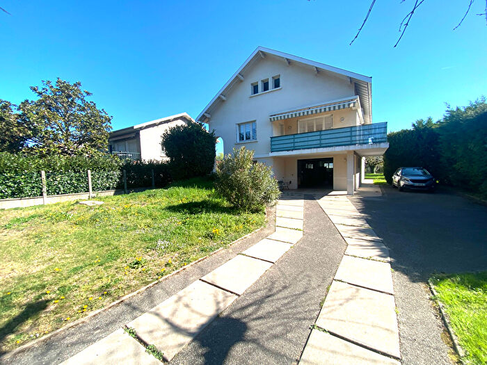 Maison 5 pièces à vendre à Genay