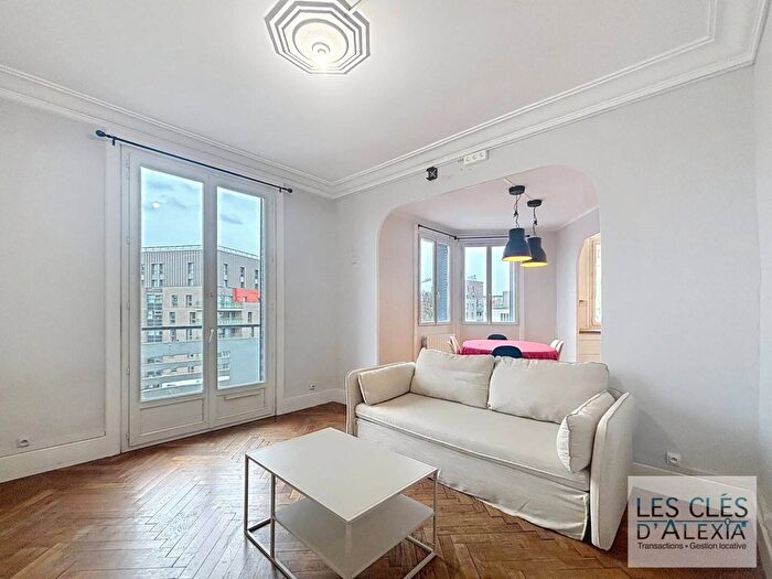 Appartement à louer - Saint Louis, Lyon ème arrondissement - 3 pièces - 2 chambres