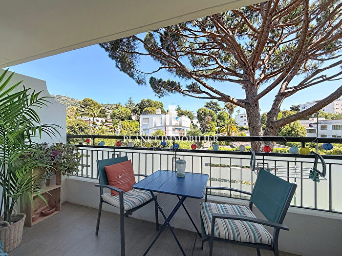 Appartement 1 pièce à vendre - Cannes, Californie Pezou
