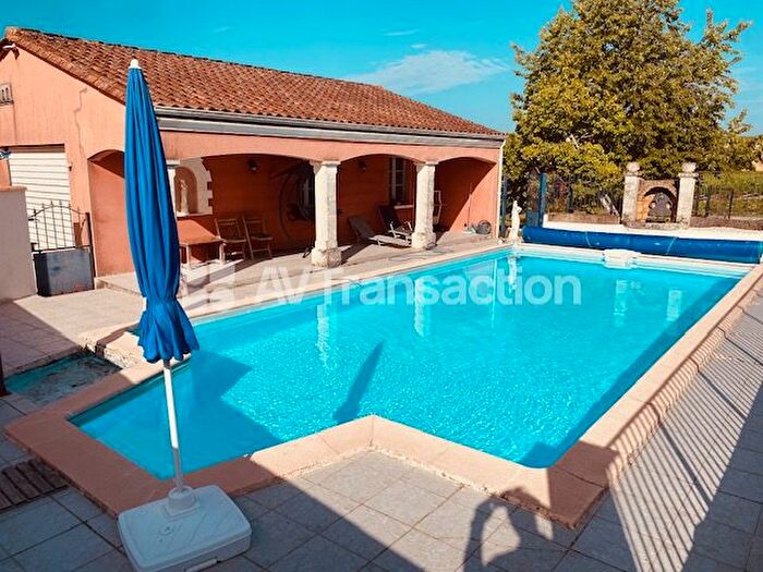 Ladiville - Maison 8 pièces à vendre